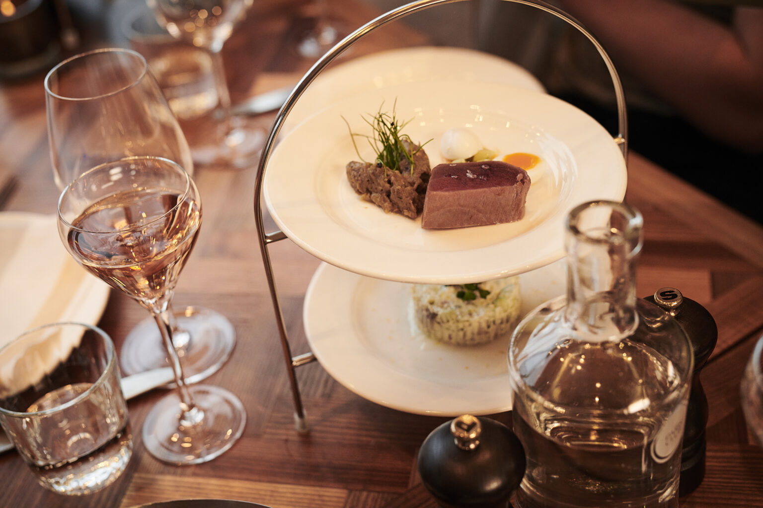 MENU - The Paris Club Düsseldorf